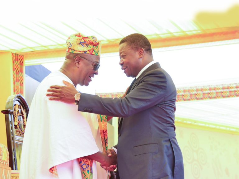 Investiture du nouveau Président ghanéen John Mahama Accra en présence ...